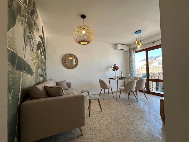 2 Bed Apartment Estepona Centre Next To The Beach! - Estepona