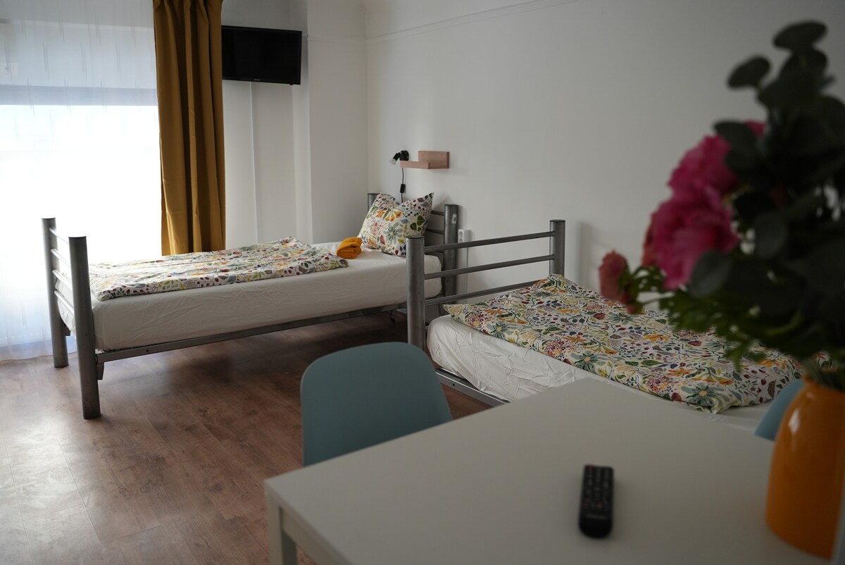 Private Room in Center Hostel Budapest - Hotels for Rent in Budapest ...