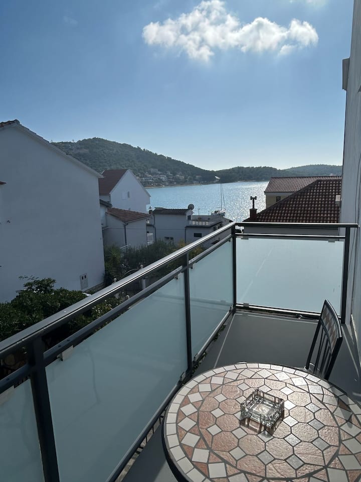 Cozy Studio In Tisno - Betina