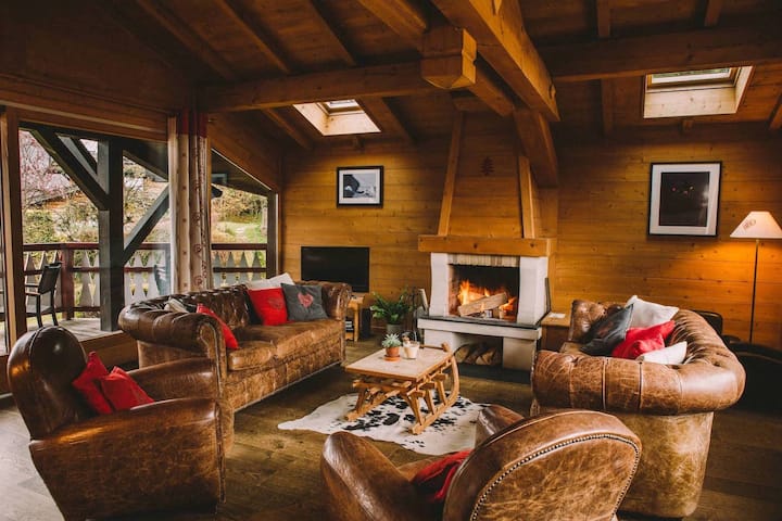 Chalet Alpin - Unique Savoyard Styled Chalet - Morzine