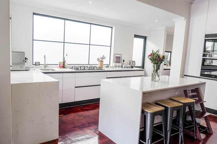 Stylish Parkhurst Family Home - Johannesburgo