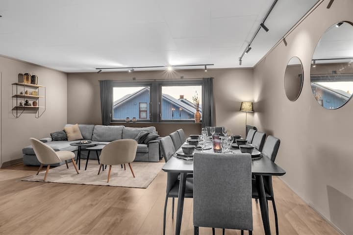 Arctic Breeze Apartment - Family & Group Getaway - Tromsø