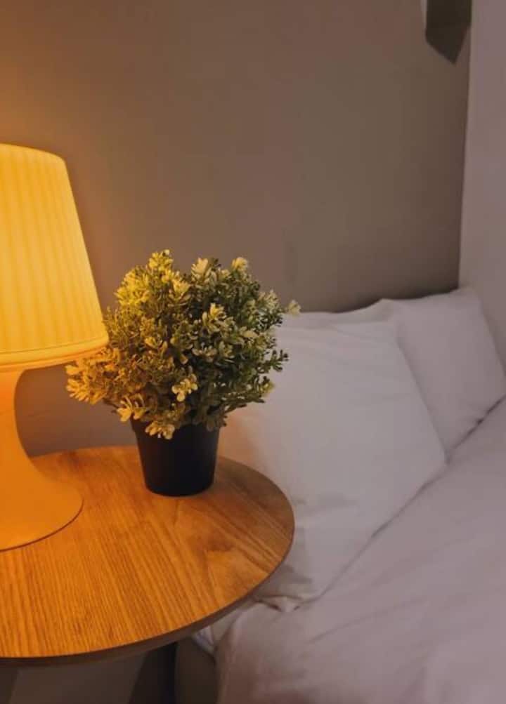 2t3 6 Mins To Mrt Aprt. 2-4ppl台北京站中山捷運/兩房一廳/寧夏夜市月租 - Beitou District