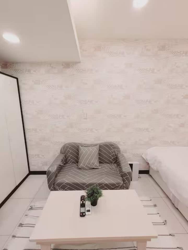 Mrtr15 C4 士林獨立套房、士林夜市、士林+劍潭站、士林官邸、故宮、北藝中心、銘傳大學月租 - Taipei