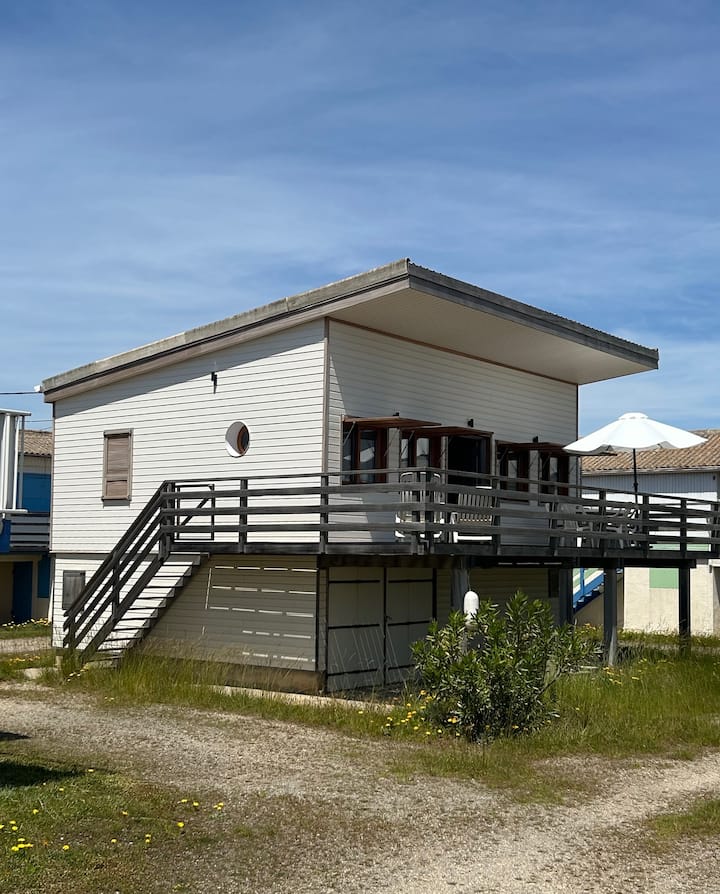 Beau Chalet Lumineux, Rénové, 6 Pers - Gruissan