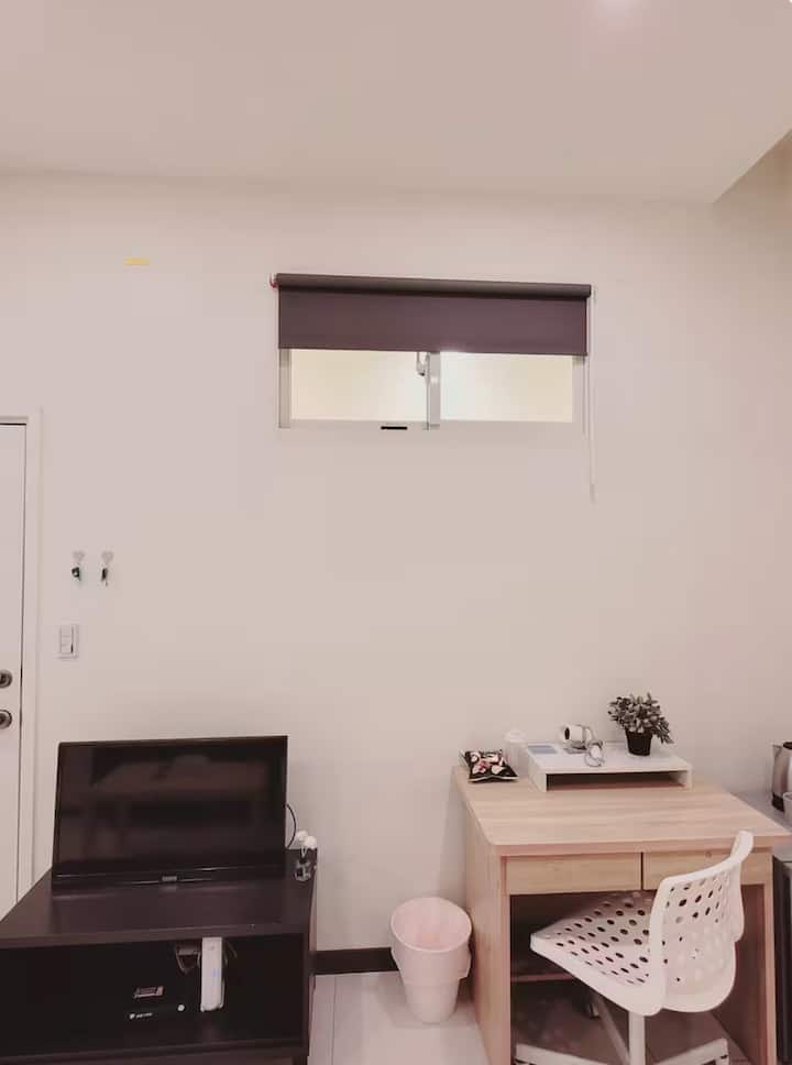 Mrtr15 B4 士林獨立套房、士林夜市、士林+劍潭站、士林官邸、故宮、北藝中心、銘傳大學月租 - 士林區