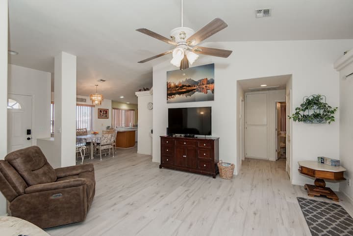 Bullhead Bungalow - Bullhead City, AZ