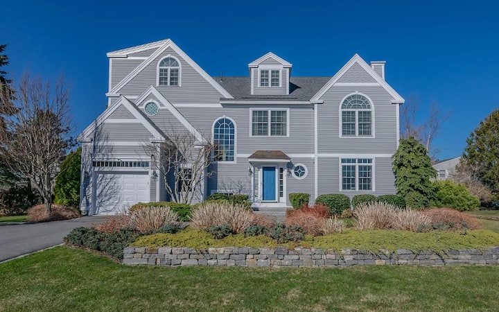 Walk To Gooch’s Beach • Sleeps 11 • Firepit - Kennebunk, ME