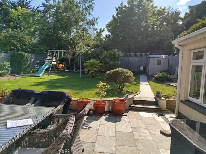 Spacious, Suburban Family Home - Bray
