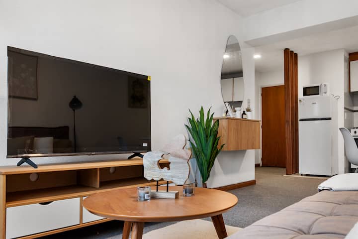 Design And Comfort - Tres Cruces - Montevideo