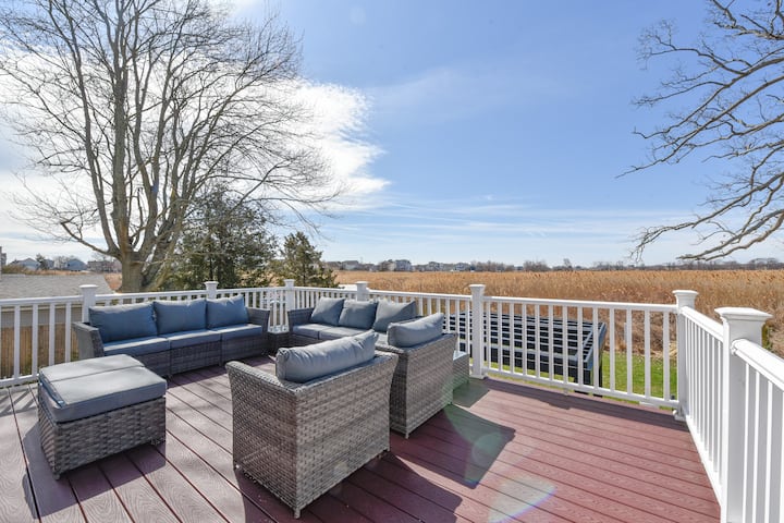 Remodeled Home Next To The Beach - Connecticut