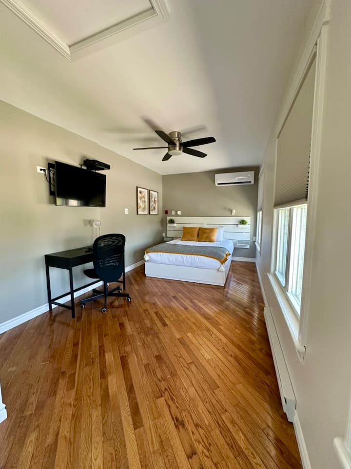 Suite On Queen - Sherbrooke