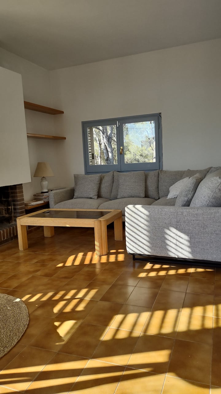 Bright Room With Direct Garden Access At Villa - Cubellas