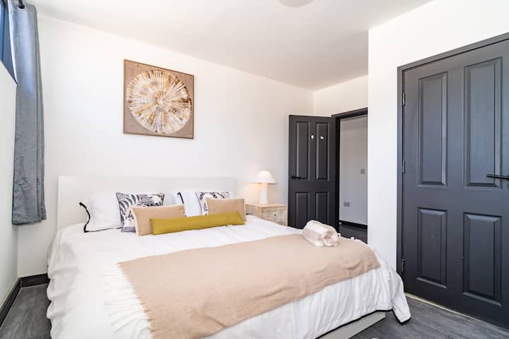 City Centre/long Stay/contractor - Royal Tunbridge Wells