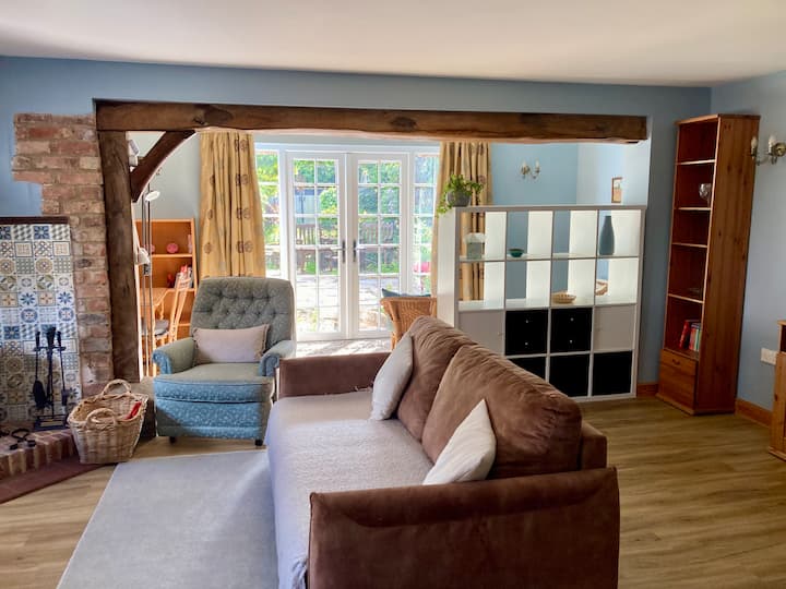 Hideaway Cottage With Patio In Village - Ripon