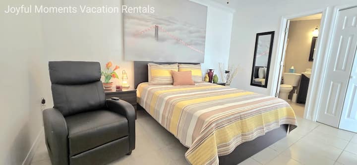 #12 Sunset Shores In Law Suite - Pinellas Park, FL