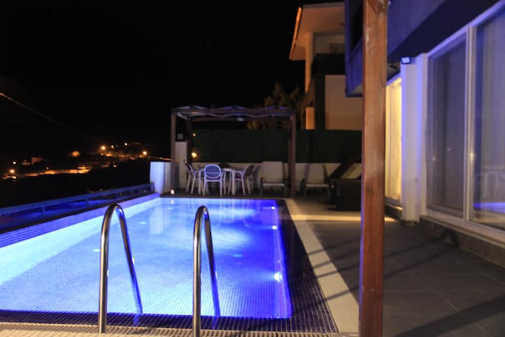 Villa Ezgi ÖZel Havuz Ve Garajlı Lüks Villa - Adrasan