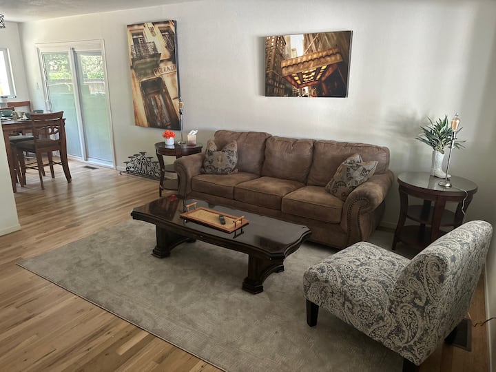 Home Away From Home • Fast Rno Access And To Shops - 斯帕克斯