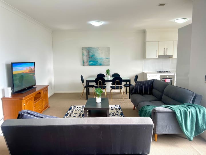 Low Price Family Apartment-2 Bedroom -Parking-wifi - Auburn