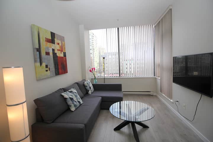 Central, Convenient & Cozy Home - Vancouver