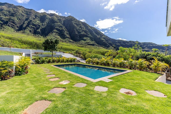 Dreamy Modern Oasis W/ Stunning Mountain Views - O‘ahu, HI