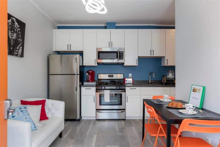 Cozy 2br, 1ba Retreat Near Genentech And Sfo - South San Francisco, CA