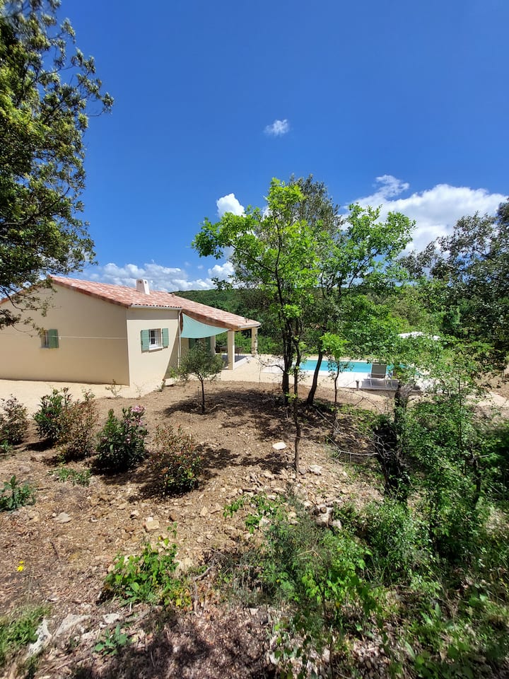 Maison Au Calme Avec Vue & Piscine - Barjac