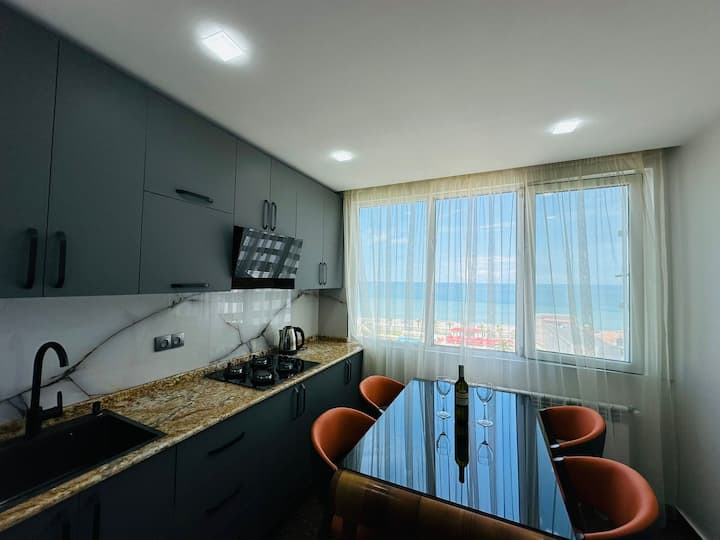 Sea View Apartment - 바투미