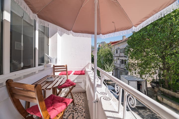 2 Steps Away: Central Varna Stay - 瓦爾納