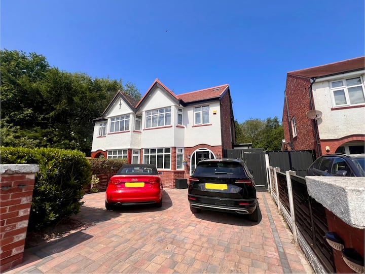 Golf Stay At Balmoral Drive - Southport