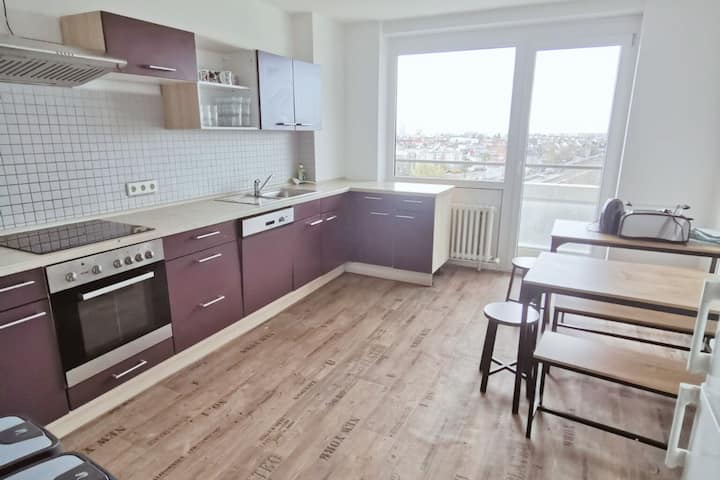 Moderne Wohnung Für Große Teams In Ludwigshafen - Ludwigshafen