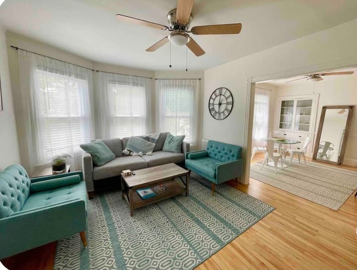 Lovely 3br W Parking In Portland - Cape Elizabeth, ME