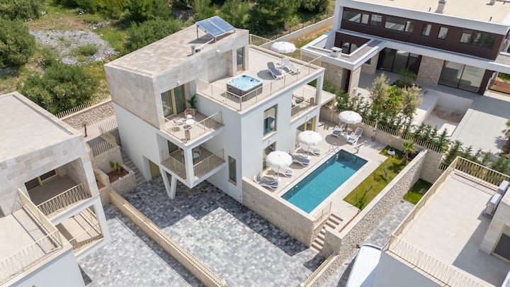 New! Villa Adore - Baška Voda