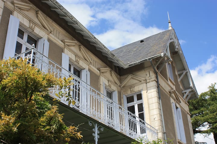 Belle Demeure Avec Grand Jardin - Saint-Gaudens