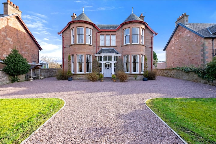 Gruinard Guest House - 2 Rooms - Beauly