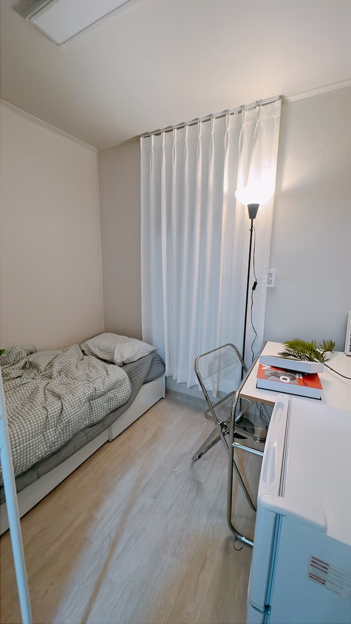 지하철역 10초/강남15분/kspo15분/1인/루프탑/전용욕실/장기할인 - Séoul