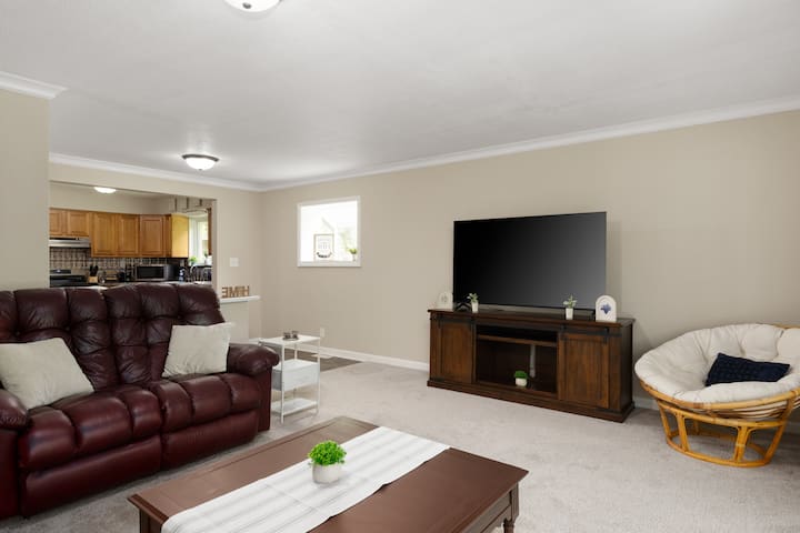 Riverfront Retreat - Side A - Muncie, IN