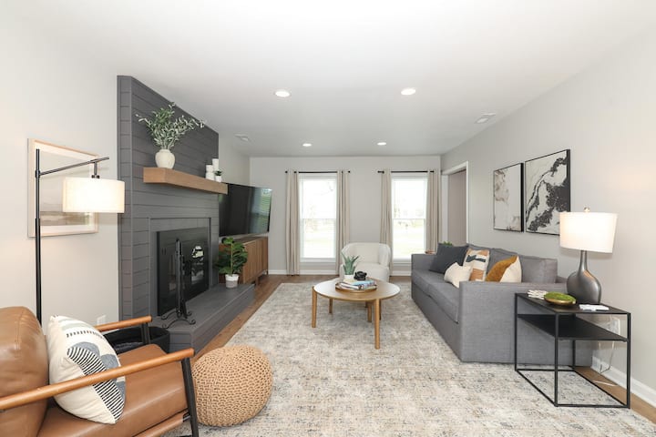 Fully Renovated Str (29 Night Max) - 3/2.5 - Dogs - Harrisburg, NC