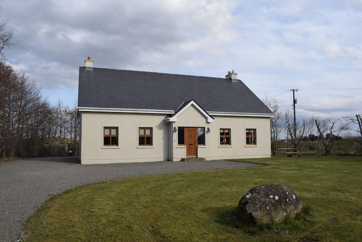 Cosy Home In A Stunning Setting - Westport