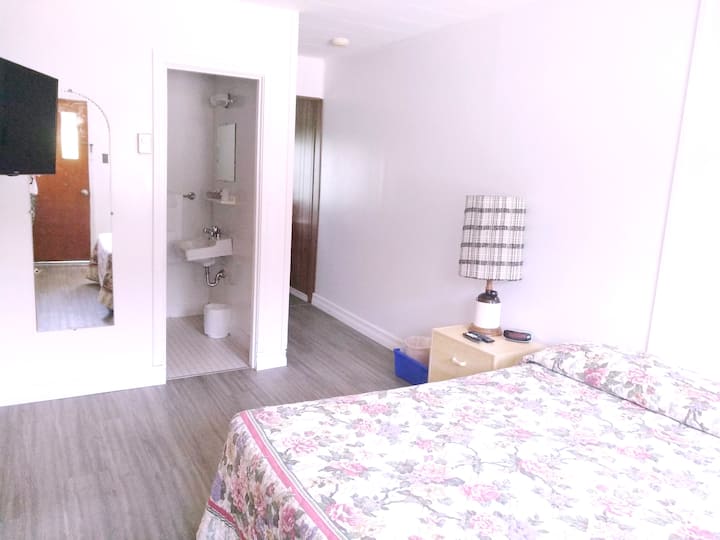 Two Double Bed With Shower - Gaspé
