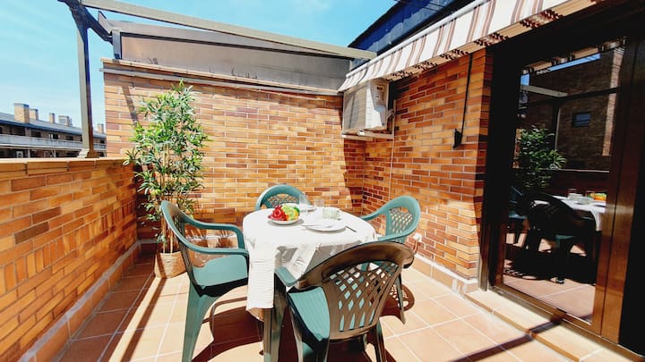 Precioso ÁTico En Valdezarza - Madrid