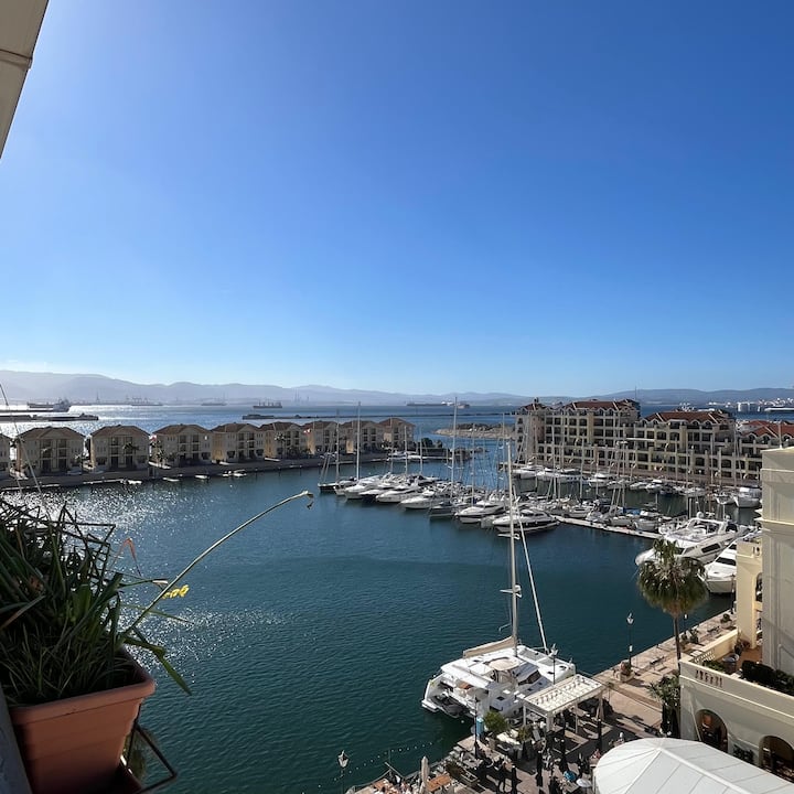 Luxurious Penthouse With Seaview - Gibraltar