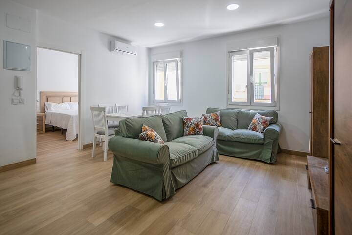 Apartamento Centro Ciudad Patio Cuarenta 1b - Algeciras