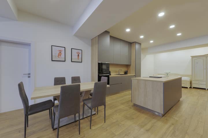 City Center Apartment - Bratislava