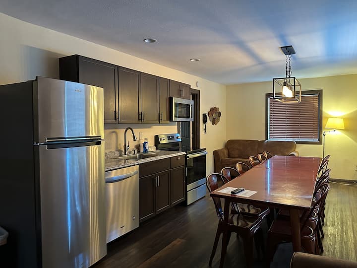 3 Bedroom Cabin - Wisconsin Dells, WI