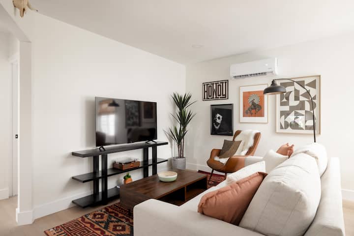 Modern Western Bungalow | Fire Pit, 5 Min To Dt! - San Diego, CA
