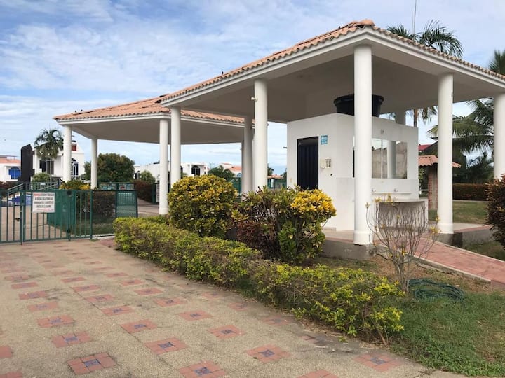 Sol, Paz Y Relax - Girardot