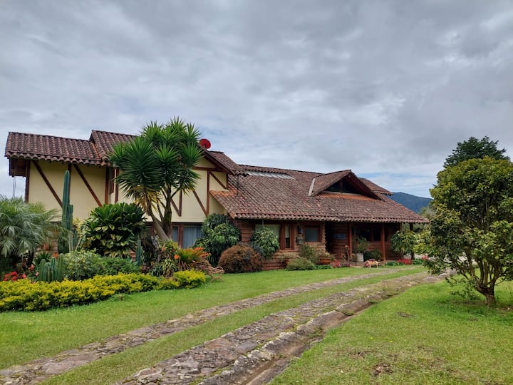 Casa De Campo, La Suiza En La Ceja Antioquia - La Ceja