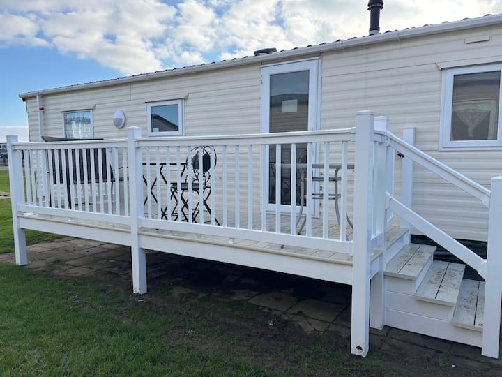 Family 6 Berth 3 Bedroom Caravan - Hemsby