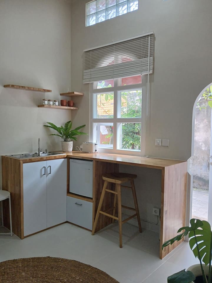 The Villa Collective Studio- Walk To The Beach! - Sanur